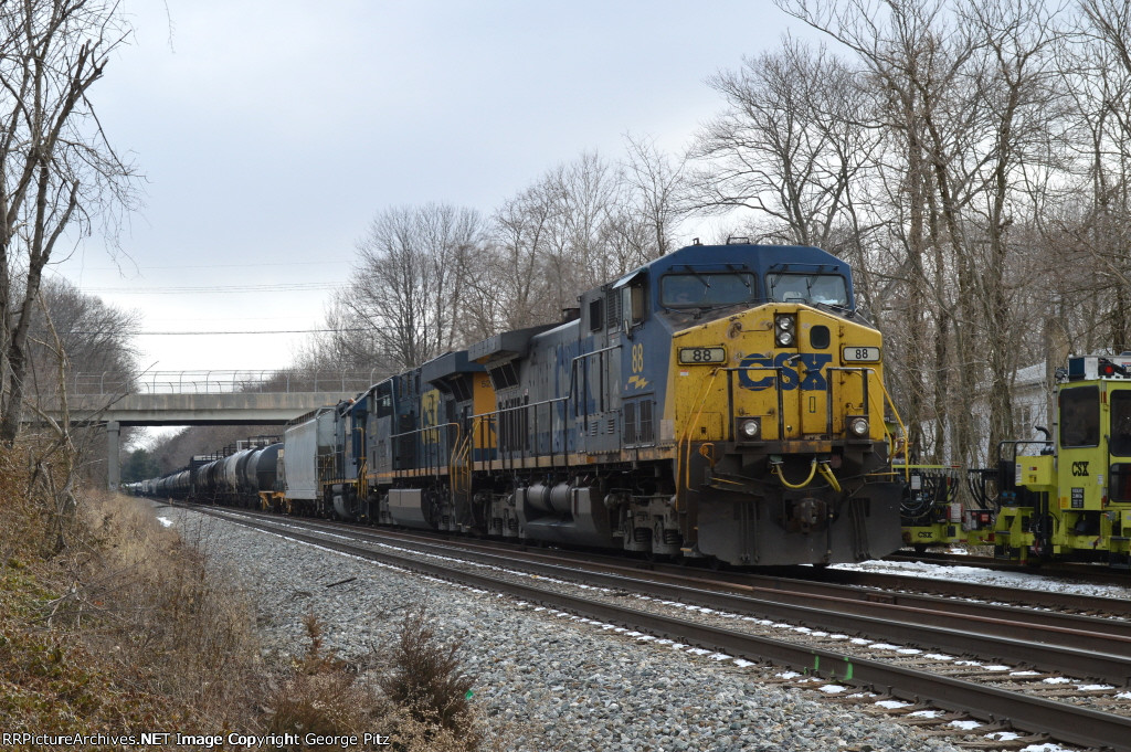 CSX 88 at West Aikin, MD